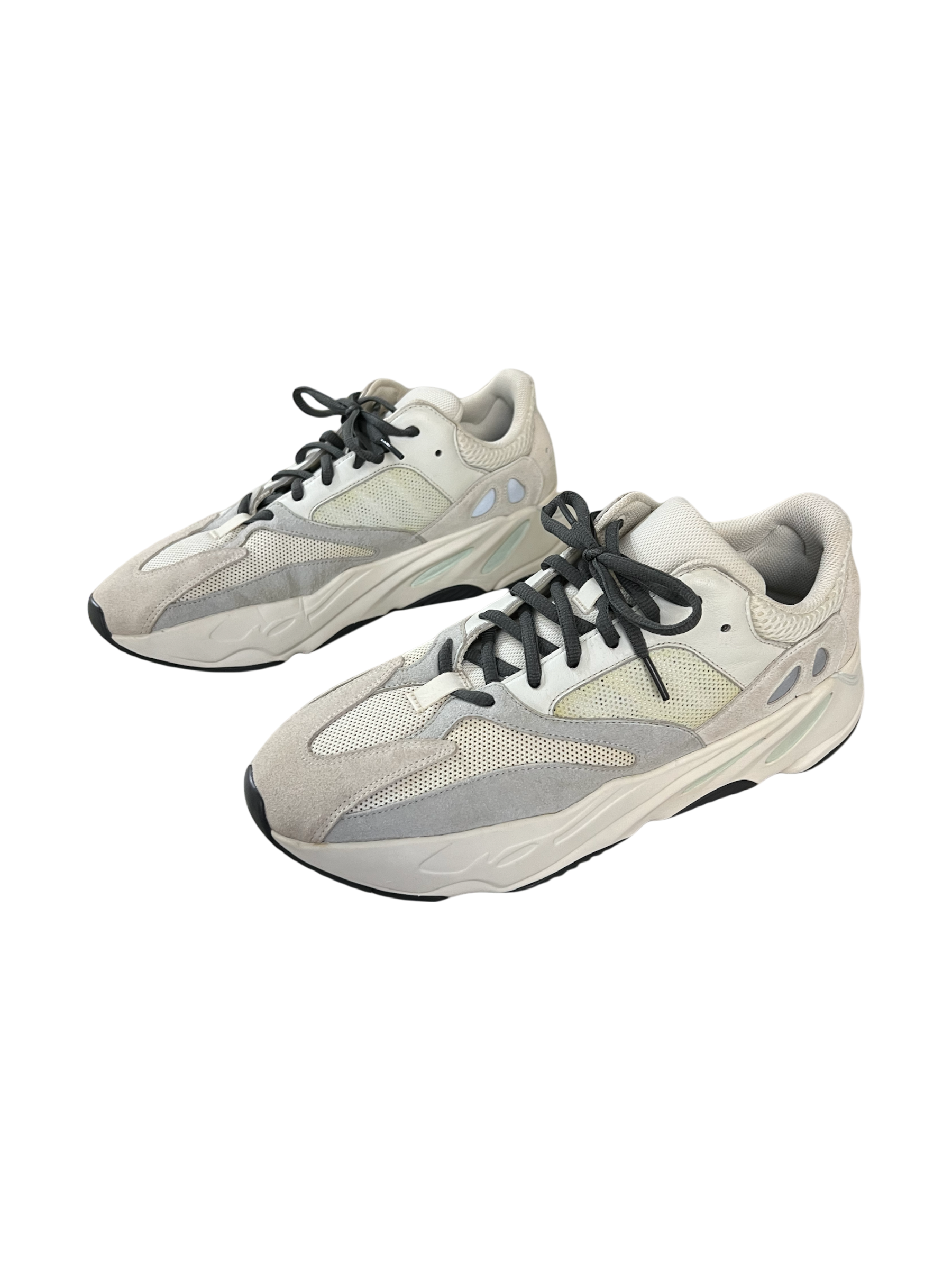 YZY Adidas 700 Sample – VlordsWorld